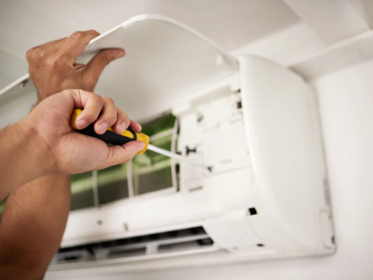 Biaya Pasang AC Rumah: Panduan Lengkap & Estimasi Terbaru! - Servis AC ...